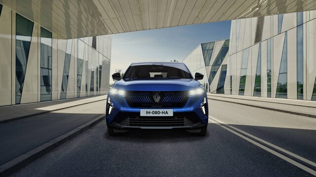 Renault unveils aviation-inspired flagship SUV 'Rafale' at Paris Air ...