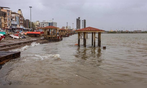 Cyclone Biparjoy: Video of NDRF rescuing infant in empty cement bag in ...