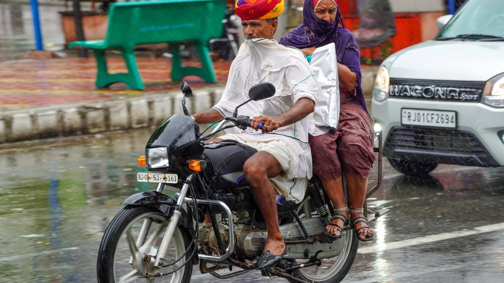 Rainfall Alert: Extremely heavy rains are likely in these states today