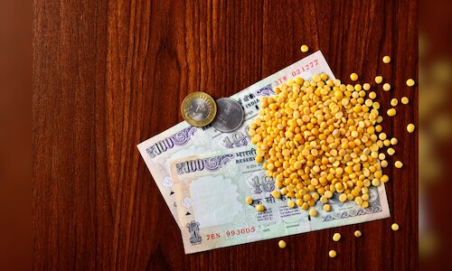 India imposes stock limits on tur and urad dal till October 31 - CNBC TV18