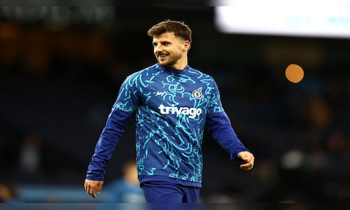 Manchester United break transfer deadlock, set to sign Chelsea star ...