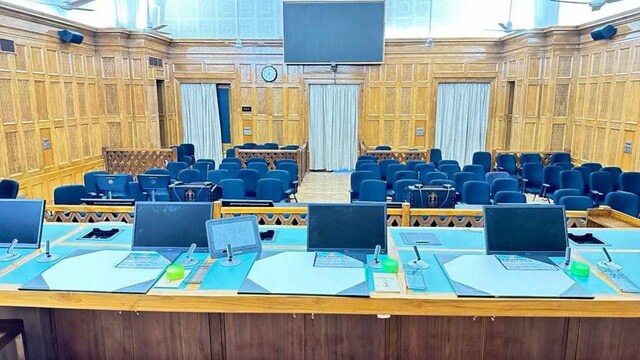 Supreme Court unveils high-tech makeover: LED video walls, free WiFi ...