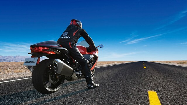 Suzuki celebrates 25 years of Hayabusa with special edition superbike ...