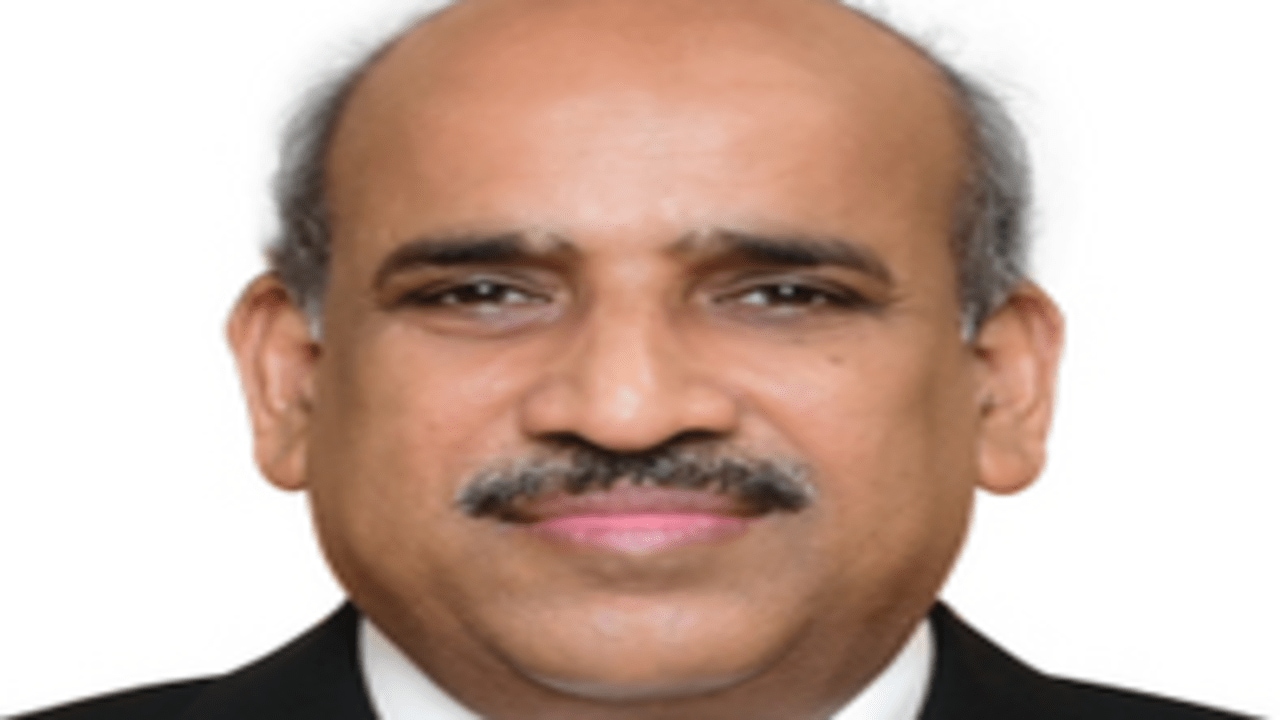 Chandrayaan-3 lands on moon’s icy south pole: Meet the team behind the ...