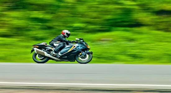 Suzuki celebrates 25 years of Hayabusa with special edition superbike ...