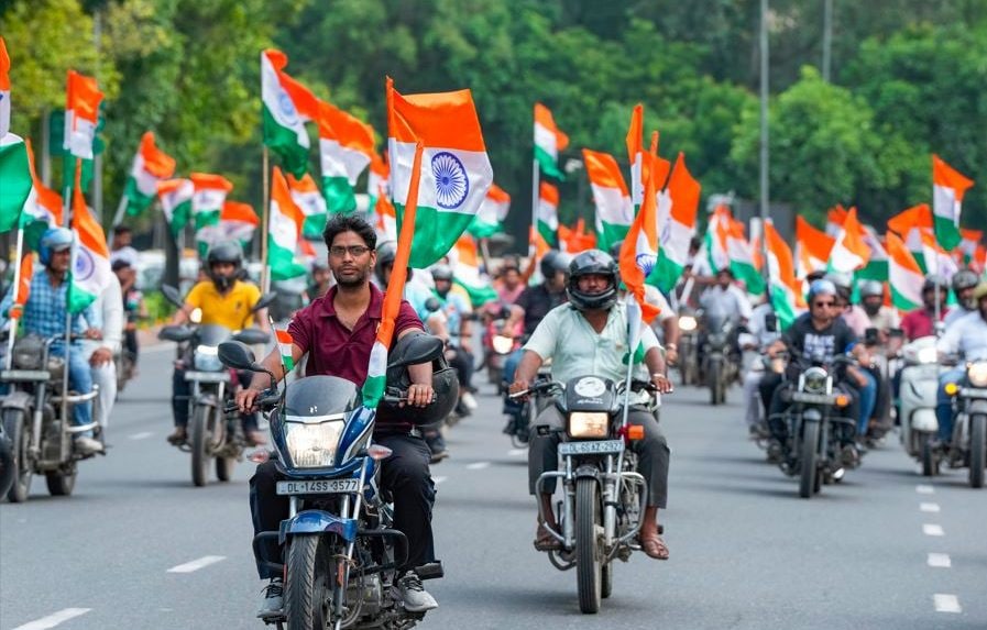 Vice-President Dhankhar flags off 'Har Ghar Tiranga' bike rally of MPs ...