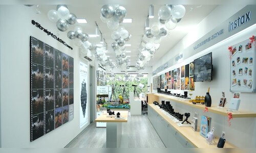 Fujifilm India opens first 'immersive flagship' store in New Delhi ...