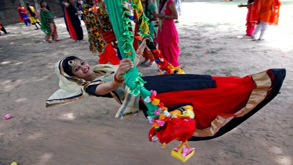 On Hartalika Teej 2023, wishes, messages to share with loved ones