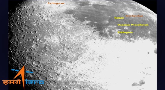 Chandrayaan-3 Mission: ISRO shares pictures of Earth and Moon captured ... Chandrayaan-3 Mission: ISRO shares pictures of Earth and Moon captured ...