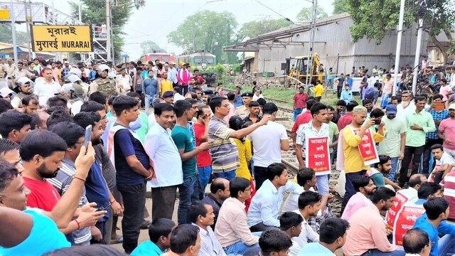Vande Bharat Express, other trains stuck as locals block railway tracks ...