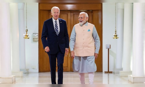 How the US lobbied India to reverse laptop rules - CNBC TV18