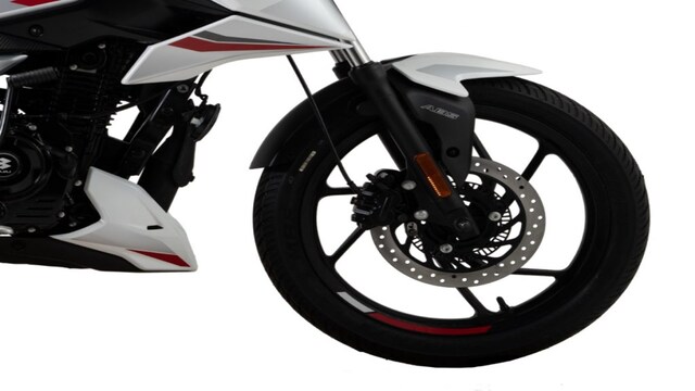 Bajaj introduces sporty Pulsar N150 - check price, features and more ...