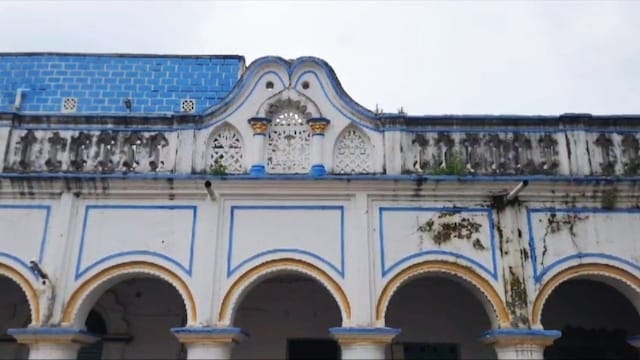 Jaipur Rajbari's golden goddess — A unique Durga Puja tradition - CNBC TV18