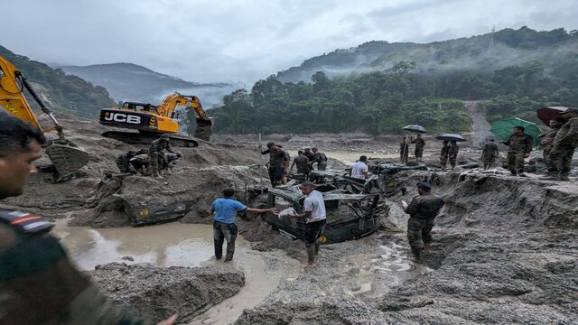 Sikkim flash floods Highlights: Death toll rises to 18, 26 injured ...