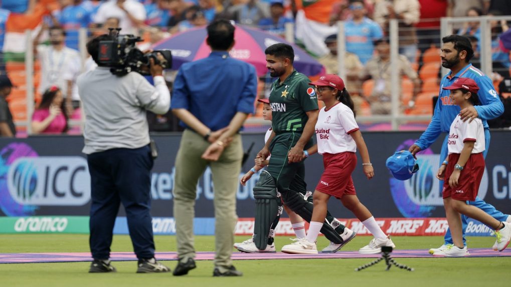 India vs Pakistan: Feel for Ishan Kishan but Shubman Gill has been ...