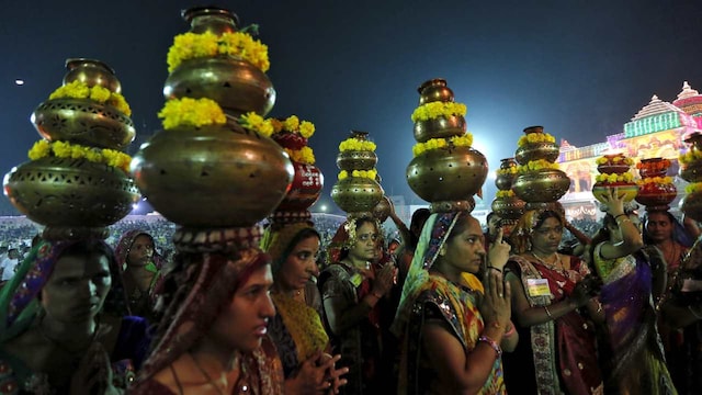 Nine nights of joy: 9 must-visit cities to experience Navratri ...