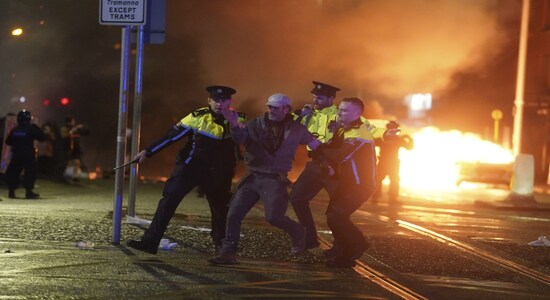 Dublin riot: Over 30 arrested as violence erupts after knife attack on ...