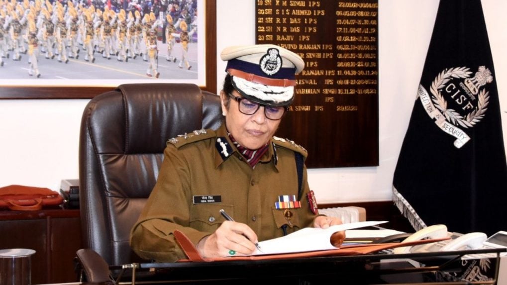 Who is Nina Singh, the first woman chief of CISF