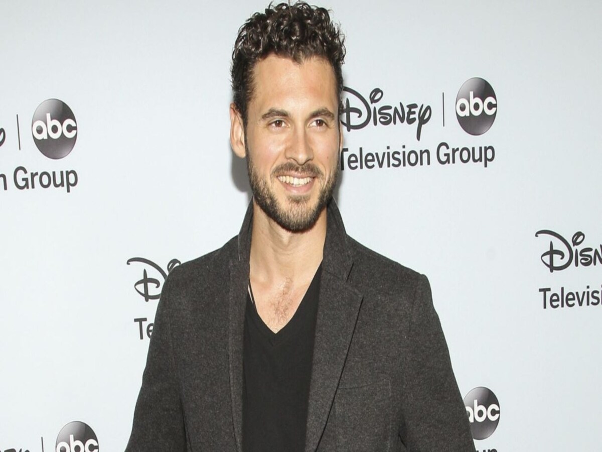 Comhlacht Adan Canto The Cleaning Lady' Cast Reacts To Adan Canto's