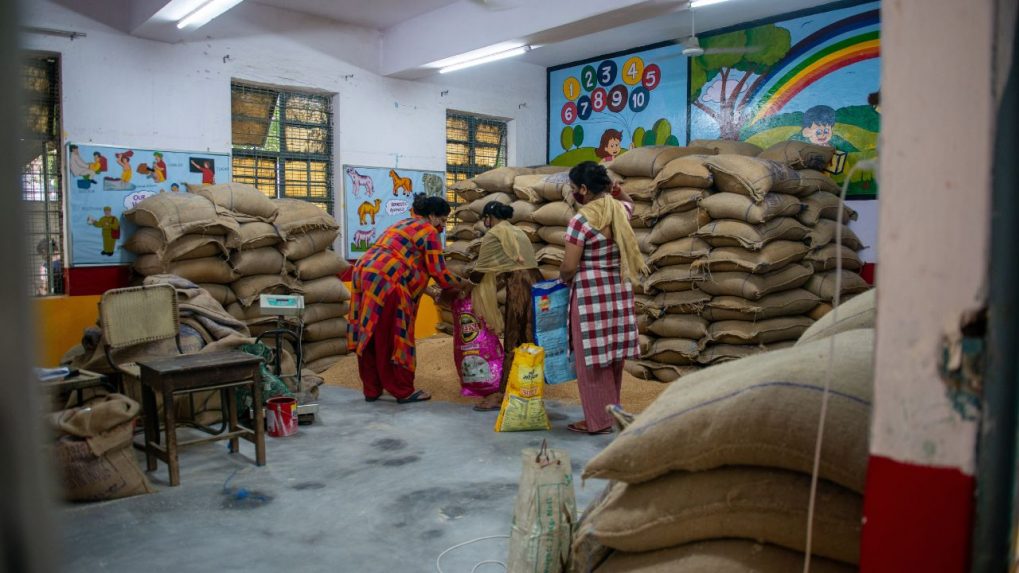 Budget 2024: Food subsidy under PMGKAY cut by 3.3% to ₹2.05 lakh crore ...