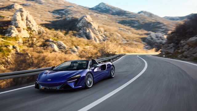 McLaren unveils Artura Spider, its lightest hybrid convertible supercar ...