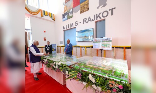 PM Narendra Modi inaugurates AIIMS in Rajkot, Bathinda, Raebareli ...