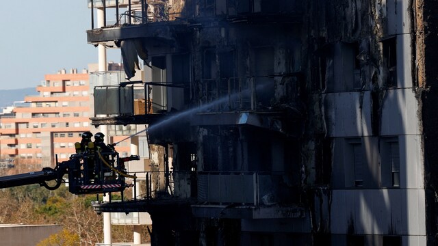 Valencia fire: 4 killed, 14 injured as blaze engulfs residential ...
