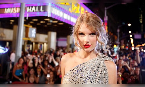 Taylor Swift | The Eras Tour (Taylor's Version): A front-row seat to a ...