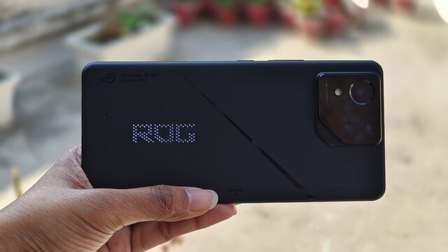 ASUS ROG Phone 8 Pro Edition Review: It puts the 'pro' in professional ...